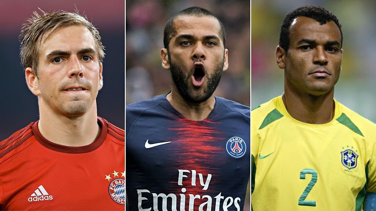 Top 10 Greatest Right Backs Of All Time 2025